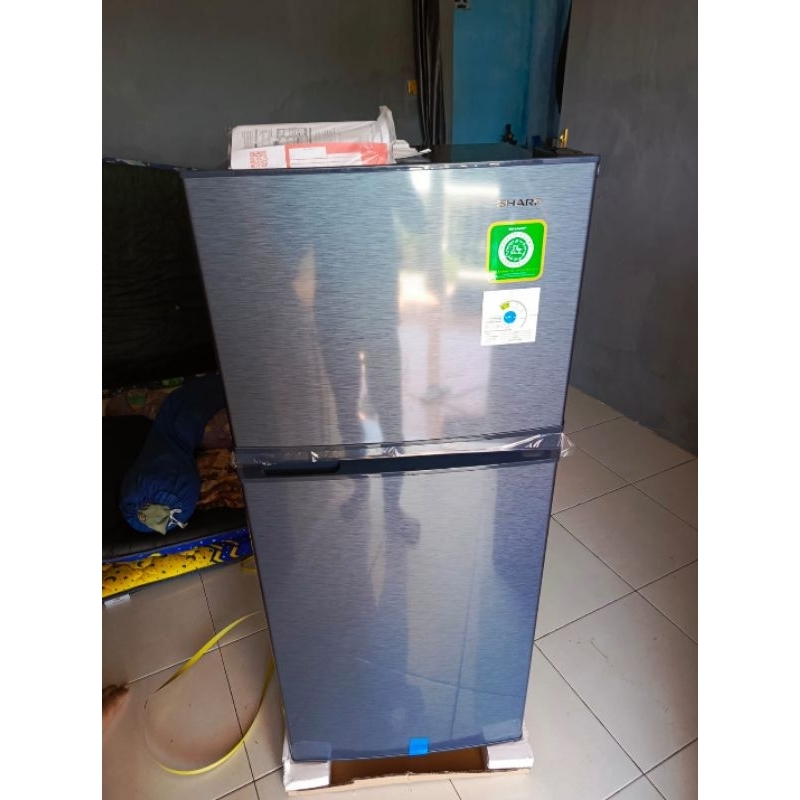 Jual Kulkas SHARP SJ-195 MN HS SJ-195 MD 2 pintu Low Watt Garansi Resmi ...