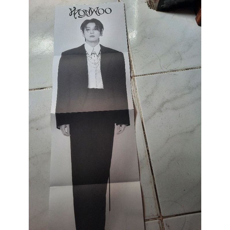Jual OFFICIAL POSTER WONWOO JXW THIS MAN | Shopee Indonesia