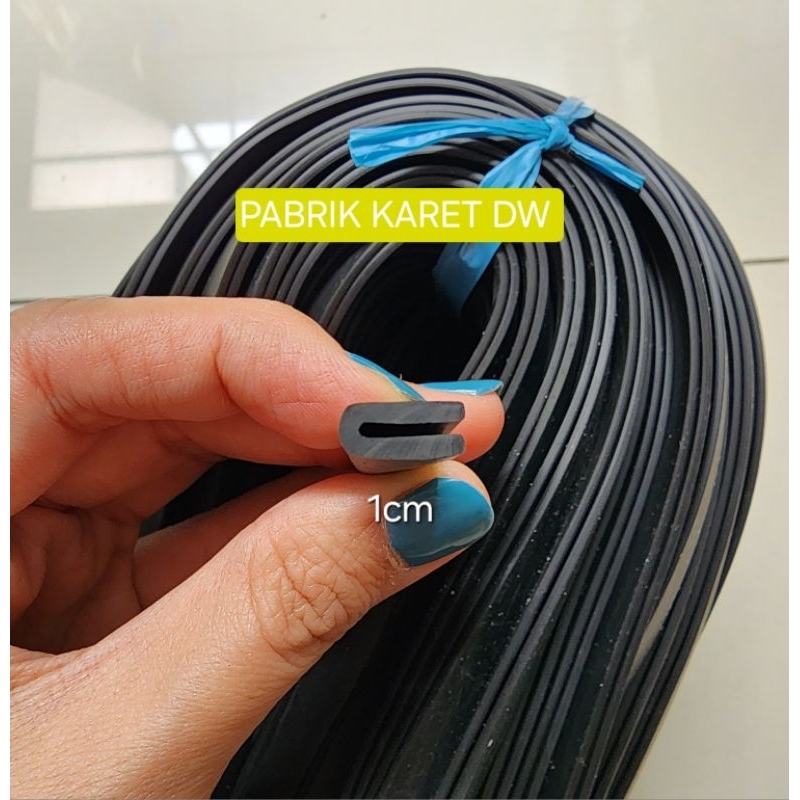 Jual Karet List U Jepit lebar 1cm / KARET LIST HELM LEBAR 1 cm | Shopee ...