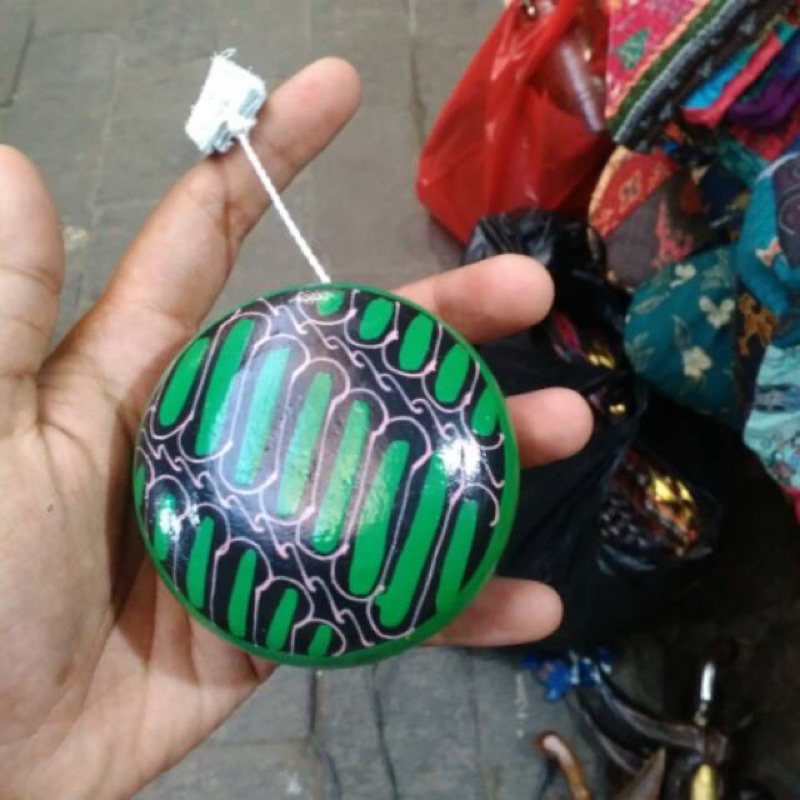 Jual YOYO kayu motif batik mainan edukasi tradisional anak | Shopee ...