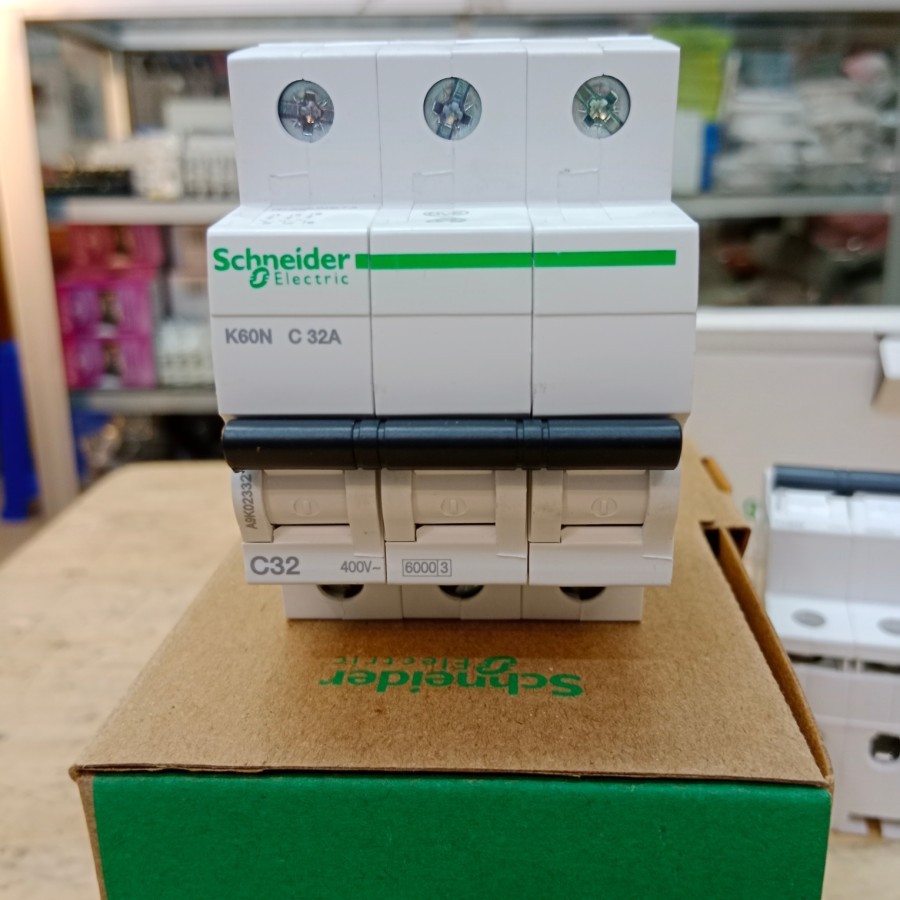 Jual MCB k 60 N Schneider 6000 ka (32 amper 40 amper) 3 Phase | Shopee ...