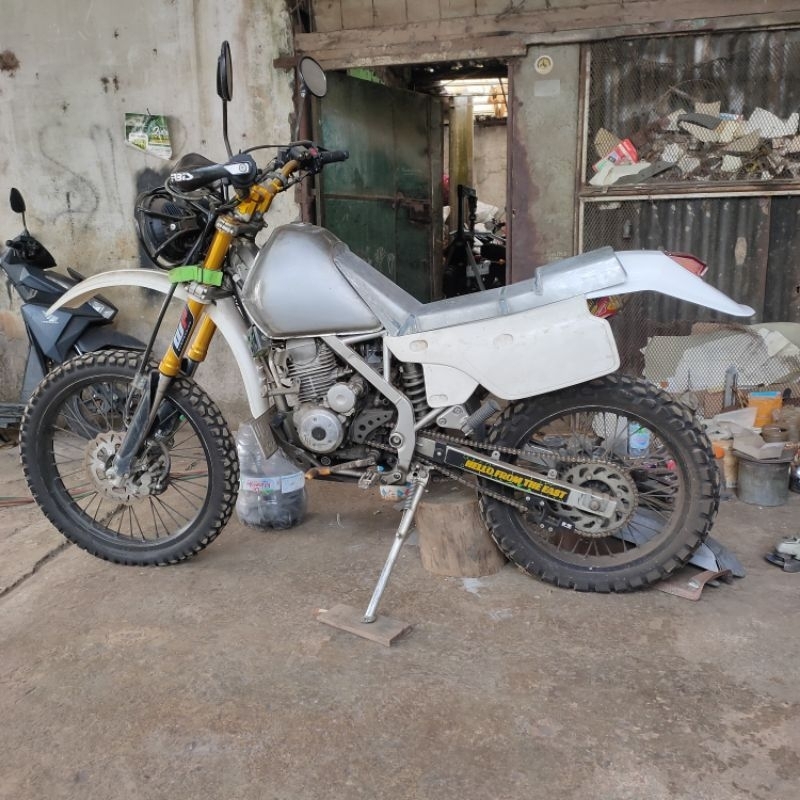 Jual Tangki Custom utk kawasaki KLX model XR | Shopee Indonesia