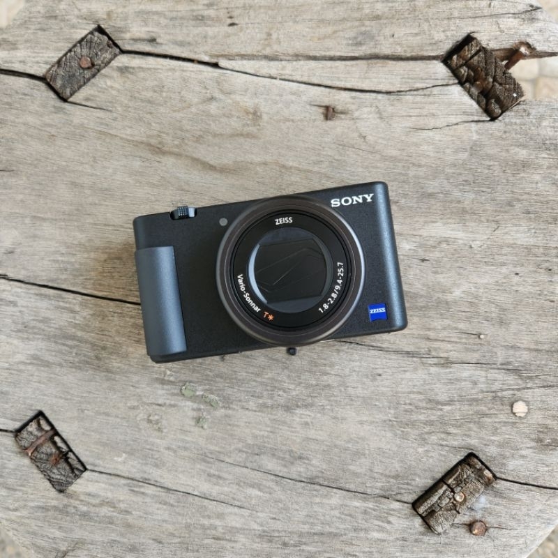 Jual Sony ZV-1 / ZV1 Vlogging Camera | Shopee Indonesia