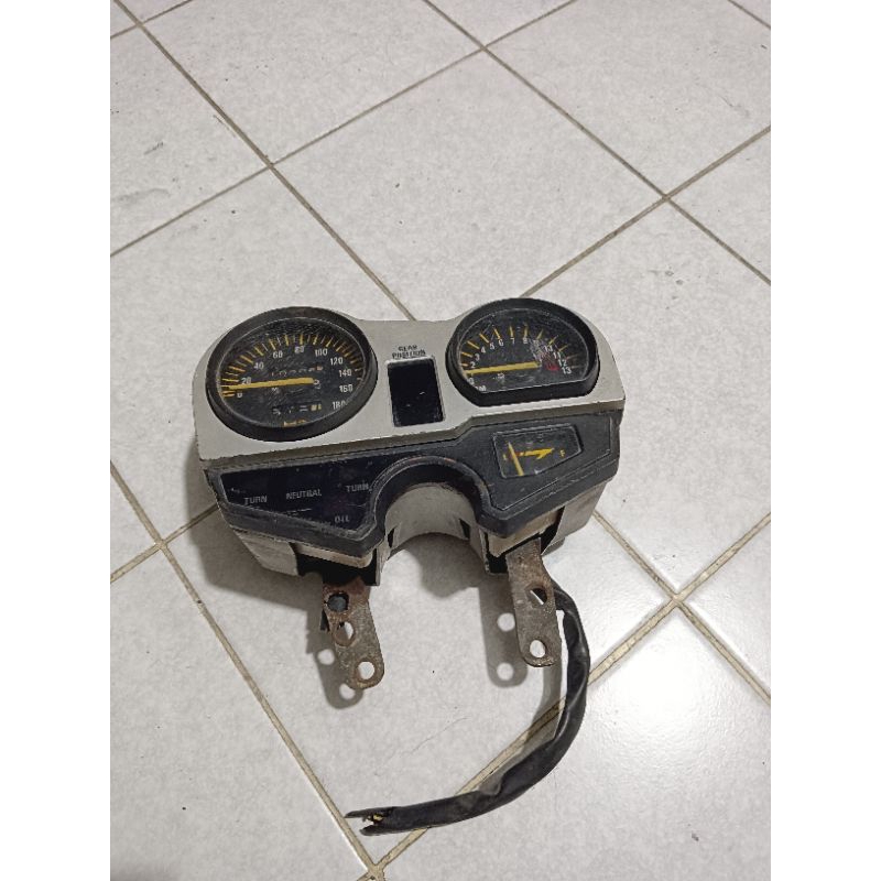 Jual Spedo speedometer odometer pengukur kecepatan suzuki rgr original ...
