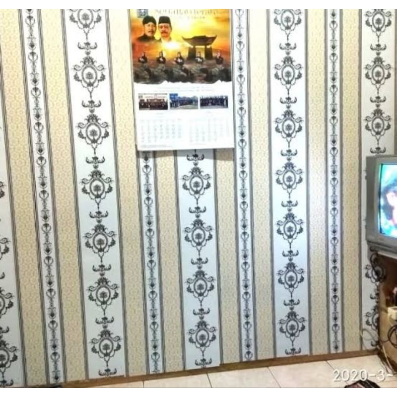 Jual Wallpaper Sticker Dinding Batik Salur Gold Dekorasi Dinding Ruang Tamu Mewah Elegan ...