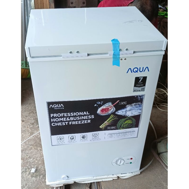 Jual Aqua lemari es 100 liter aqf-120mc chest freezer jambi box frizer ...