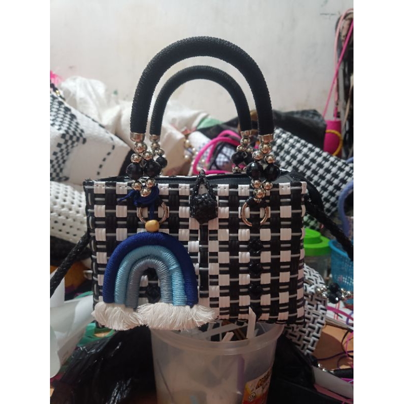 Jual tas anyam jali mini (include tali panjang) | Shopee Indonesia