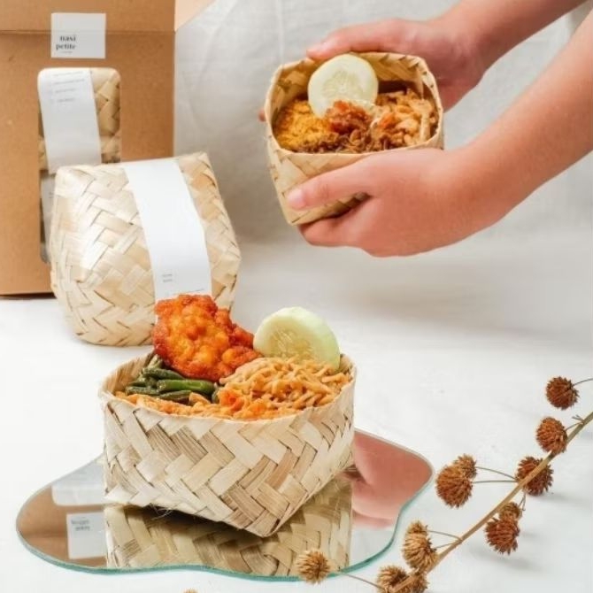 Jual Besek Bambu 10x10 / Pipiti Anyam Natural / Besek Bambu Mini ...