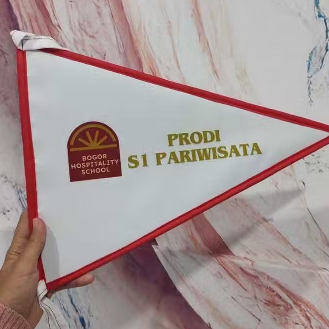 Jual Bendera Travel Segitga/Bendera Tour Segitiga/Bendera Travel Custom ...