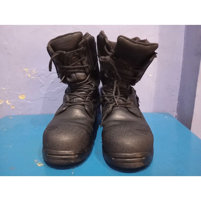 Jual Sepatu pdl safety Pemadam merk magnum second | Shopee Indonesia