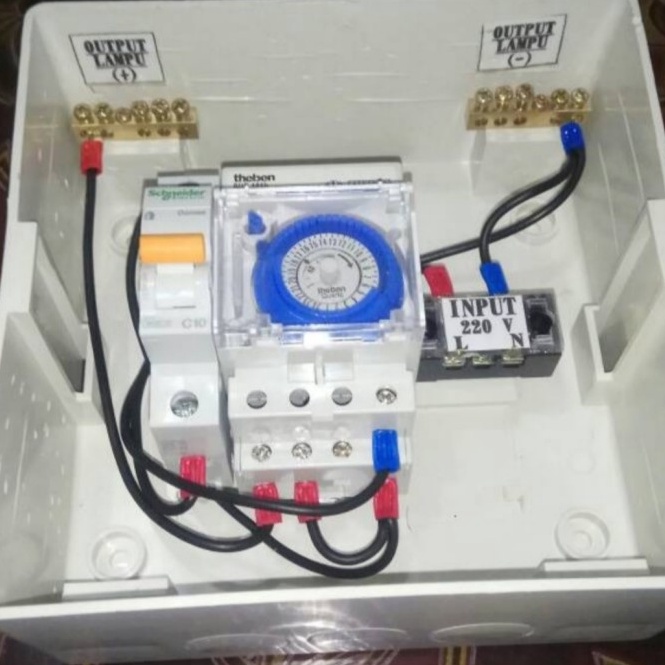 Jual SALEE Panel Timer Otomatis Box Mcb Timer Theben Mcb 1p 1A | Shopee ...