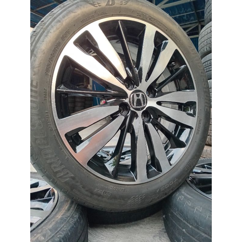 Jual velg ori jazz RS GK5 R16 PCD 4/100 Kondisi bekas mulus | Shopee Indonesia