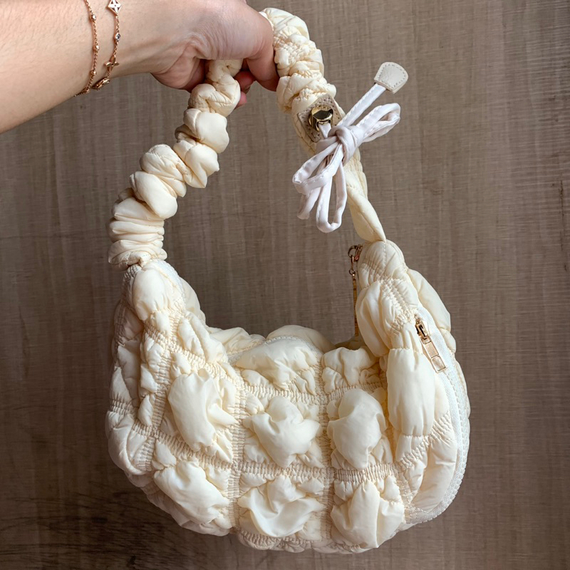 Jual PRELOVED TAS CARLYN COZY BAG | Shopee Indonesia