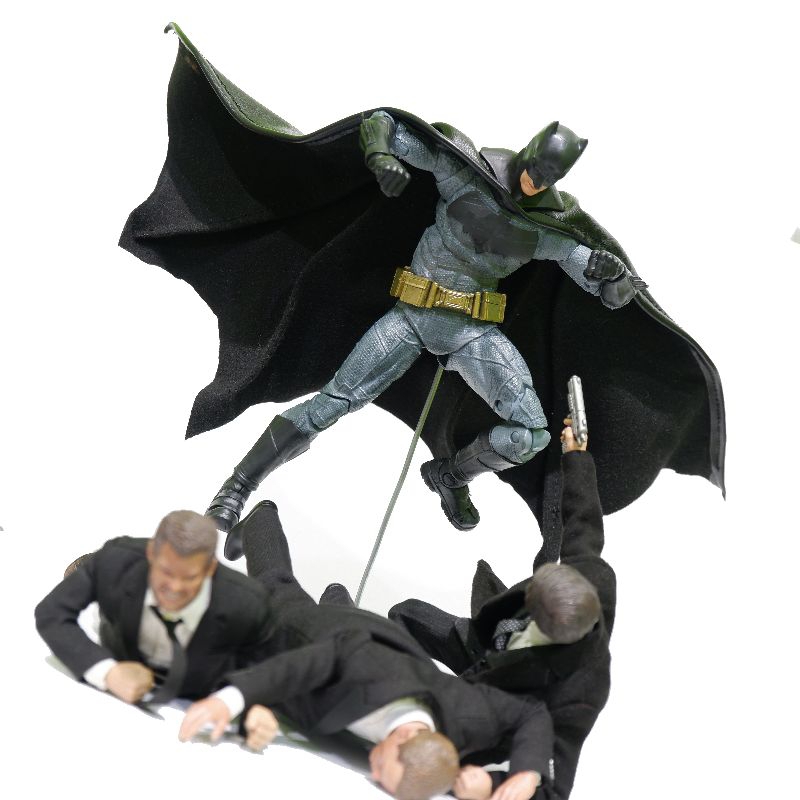 Jual Custom Wired Cape Mantel Jubah bahan kulit untuk McFarlane Batman ...