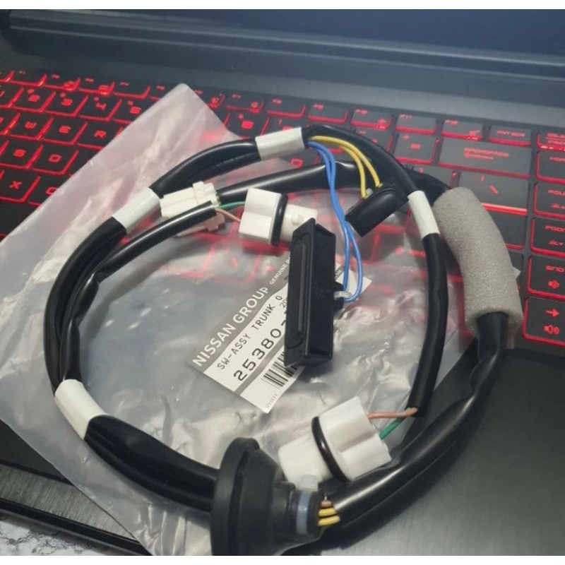 Jual HM - Xtrail T31 Tombol Pintu Bagasi Switch Back Door Opener ...