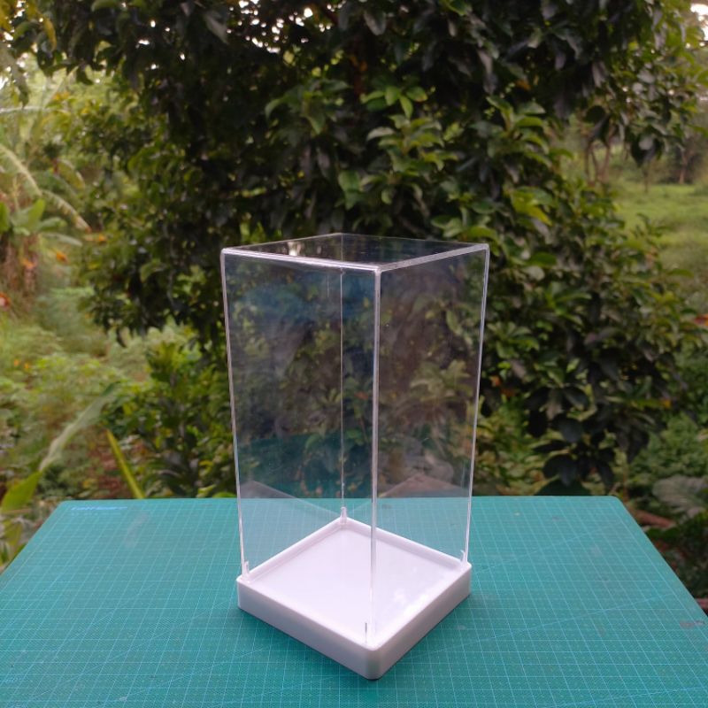 Jual display box/kotak pajangan akrilik 12x12x26cm | Shopee Indonesia