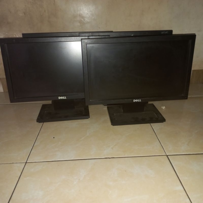 Jual MONITOR LED LCD MEREK CAMPUR 16 IN WID | Shopee Indonesia