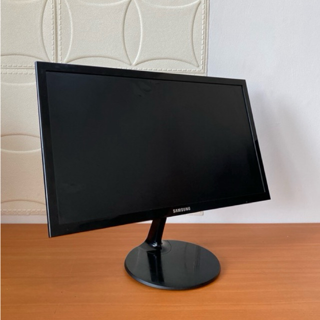 Jual LED MONITOR SAMSUNG WIDESCREEN 19 INCH SUPER LIKE NEW GARANSI ...