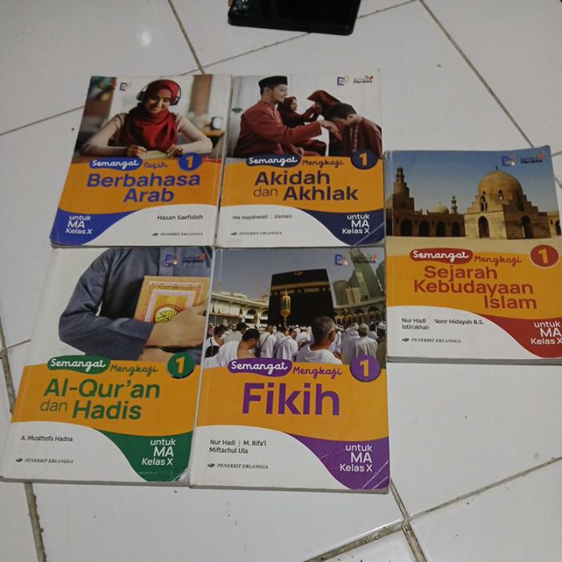 Jual Buku erlangga semangat mengkaji alquran,akidah,sejarah & fasih berbahasa arab MA kls 1 ...