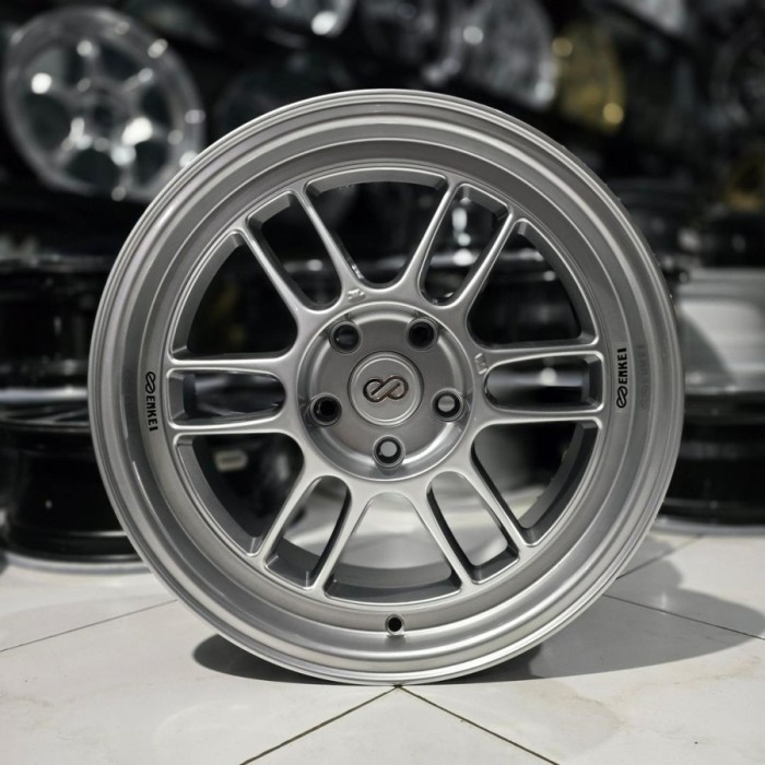Jual velg racing ENKEI RPF1 R17 velg ring 17 Innova Zenix Reborn ...