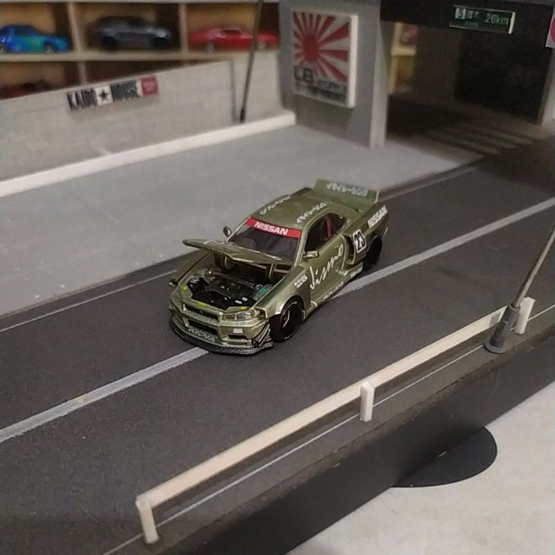 Jual Mini GT kaido house r34 nismo (box ada) | Shopee Indonesia