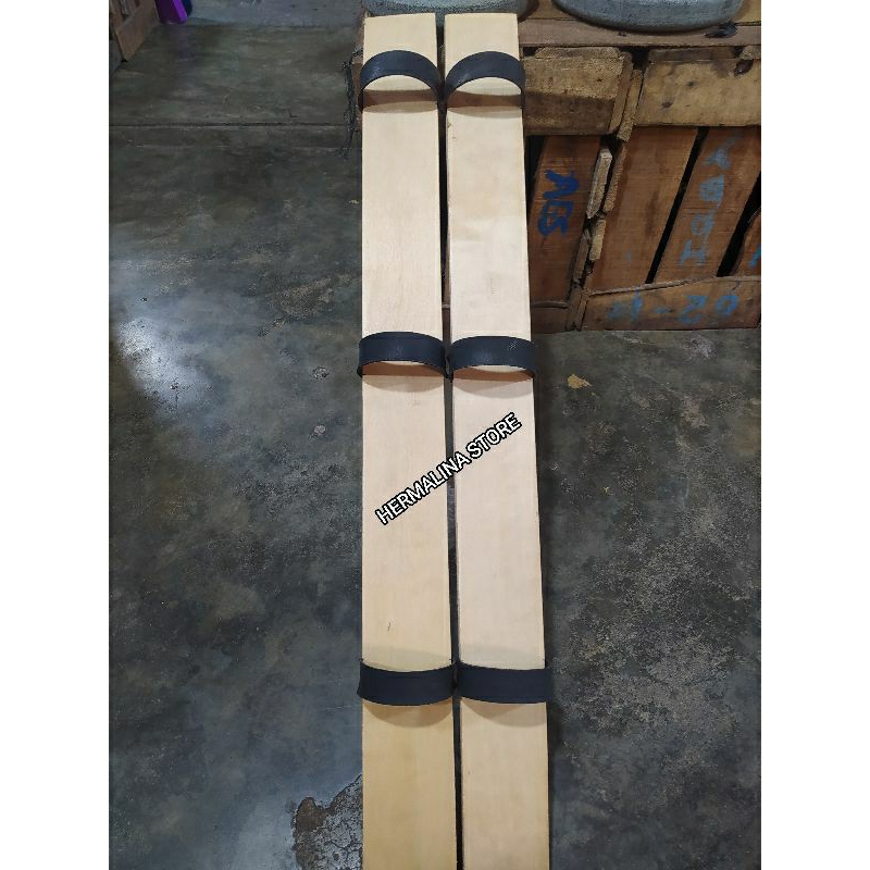 Jual Tangkelek kayu panjang /Bakiak mainan tradisional | Shopee Indonesia