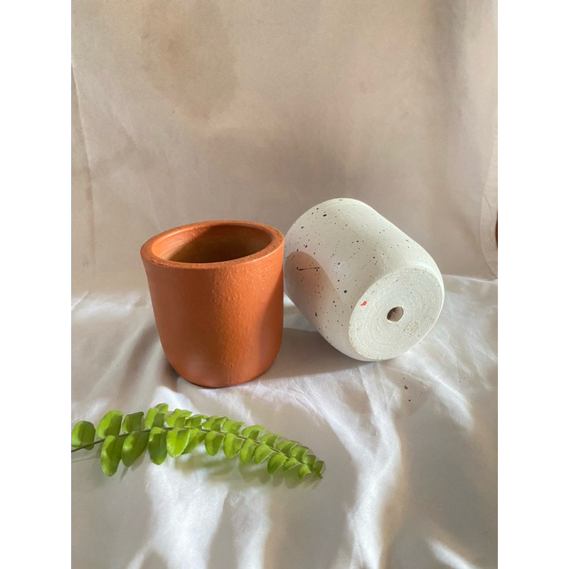 Jual pot kapsul polos diameter 8cm tanah liat | Shopee Indonesia
