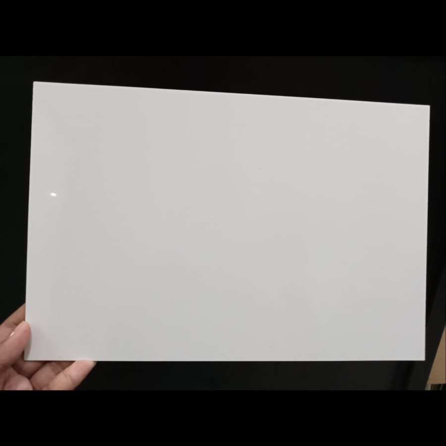 Jual Akrilik Putih Solid 2mm Lembaran / Acrylic 122x244cm | Shopee ...