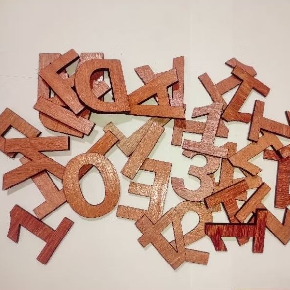 Jual Huruf Angka Balok Kayu Timbul Custom Ukuran 10 CM tebal 4mm/Untuk ...