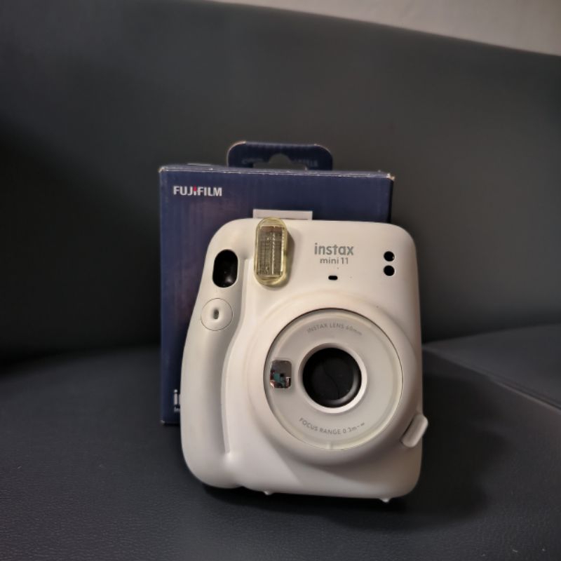 Jual Instax 11 White Mini Original Second | Shopee Indonesia