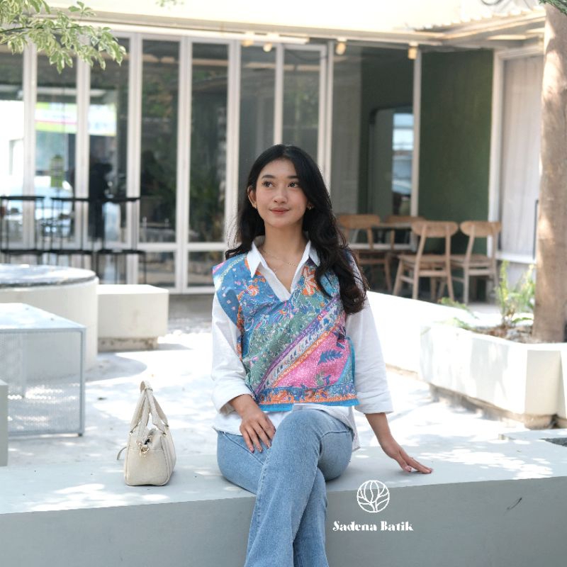 Jual Vest Batik Bahan Premium | Rompi Batik | Luaran Batik | Shopee ...