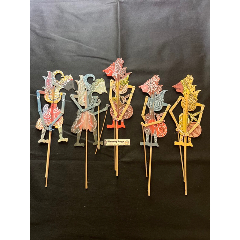 Jual wayang kertas karton hard bord sudah di warnai, ukuran 45x15 cm ...
