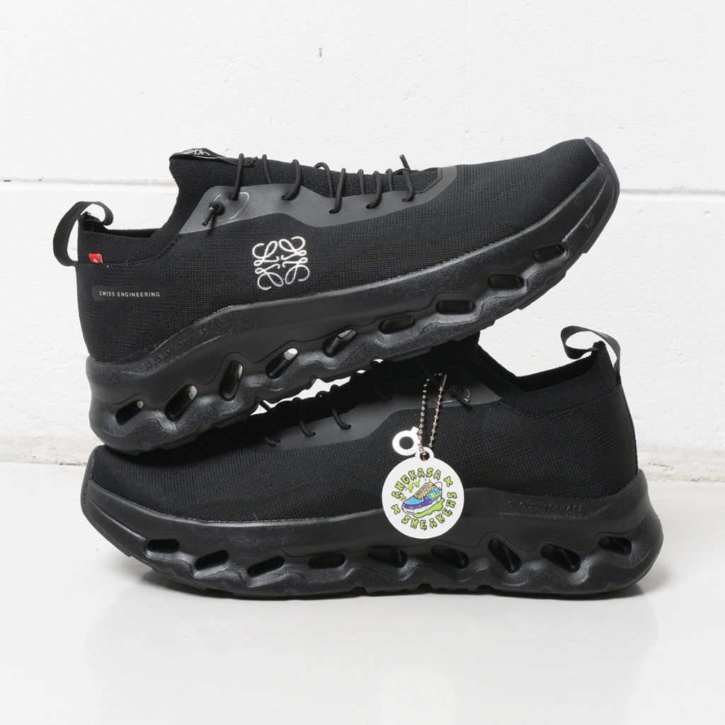 Jual Sepatu On Running Cloudtilt LOEWE All Black - 14521 | Shopee Indonesia
