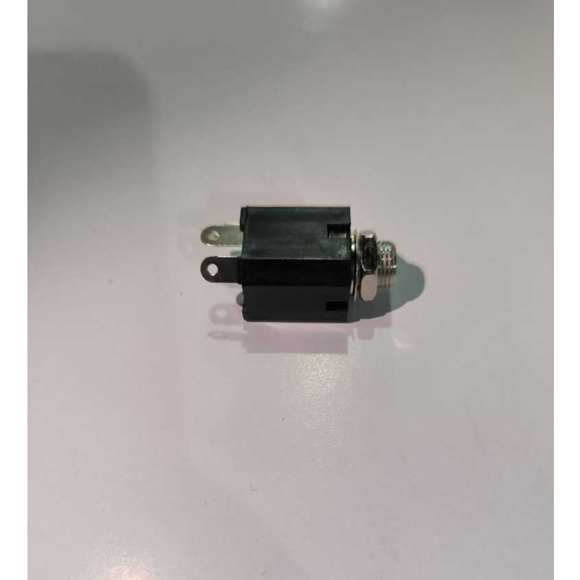 Jual SOCKET TOA MONO SEGI HITAM 6.5MM / SOKET AKAI MONO HITAM 3 KAKI ...
