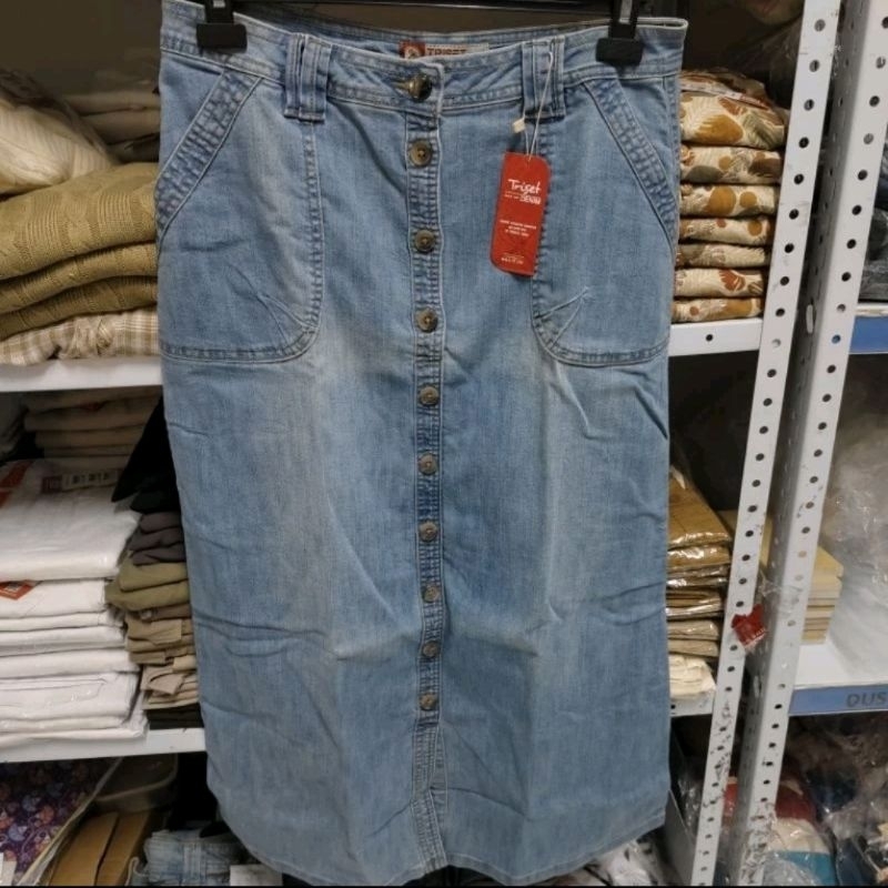 Jual TRISET ROK JEANS MODEL KANCING DEPAN (LIGHT BLUE DENIM) | Shopee ...