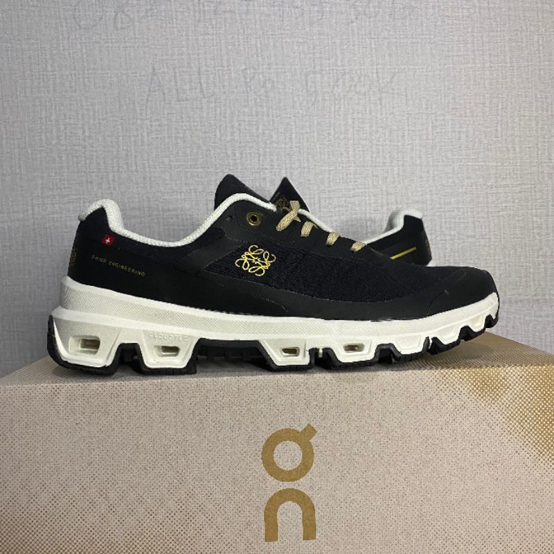 Jual sepatu x on cloudventure black white | Shopee Indonesia