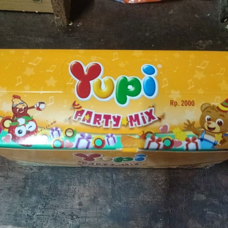 Jual Yupi Party Mix 1 Box Isi 12pcs | Shopee Indonesia