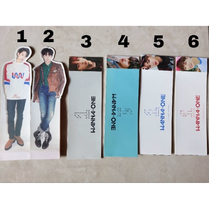 Jual STANDEE & SLEEVE COVER ALBUM OFFICIAL WANNAONE | Shopee Indonesia