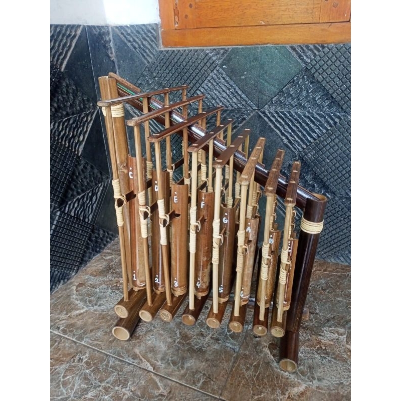 Jual Angklung 3 Tabung Angklung Bambu Hitam 8 Nada | Shopee Indonesia