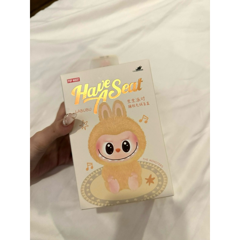 Jual LABUBU V2 SISI HAVE A SEAT ORIGINAL POPMART NEW | Shopee Indonesia