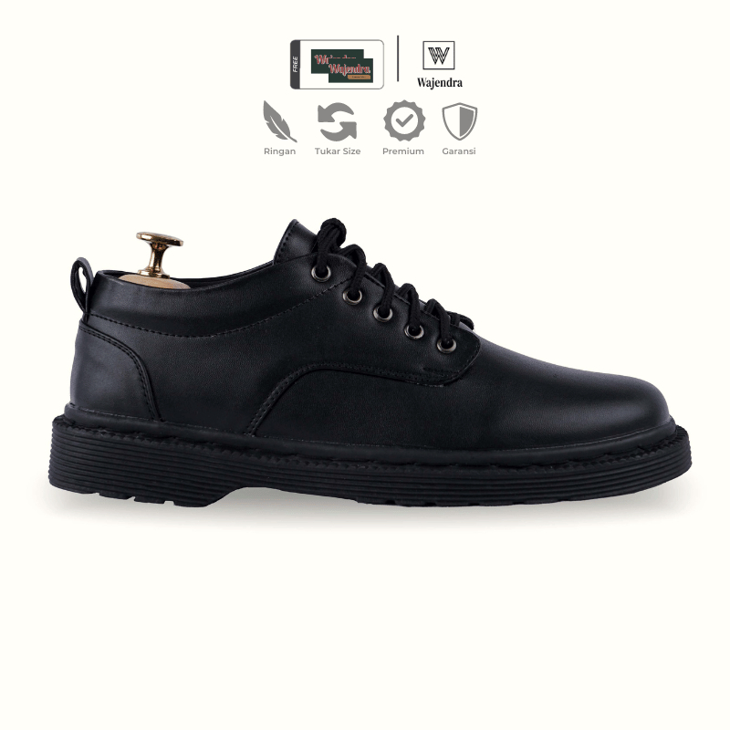 Jual Wajendra x MNDY - Wages Black - Sepatu Pantofel Kulit Boots ...
