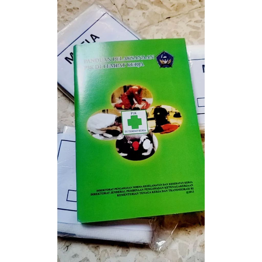 Jual Buku Saku Panduan Pelaksanaan P3K di Tempat Kerja | Shopee Indonesia