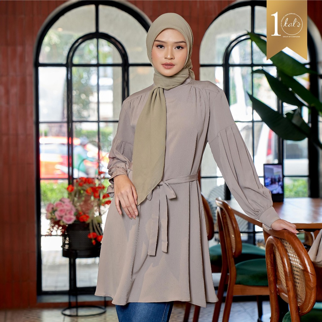 Jual BIA by Zaskia Mecca - Carissa Tunic - Daily | Shopee Indonesia