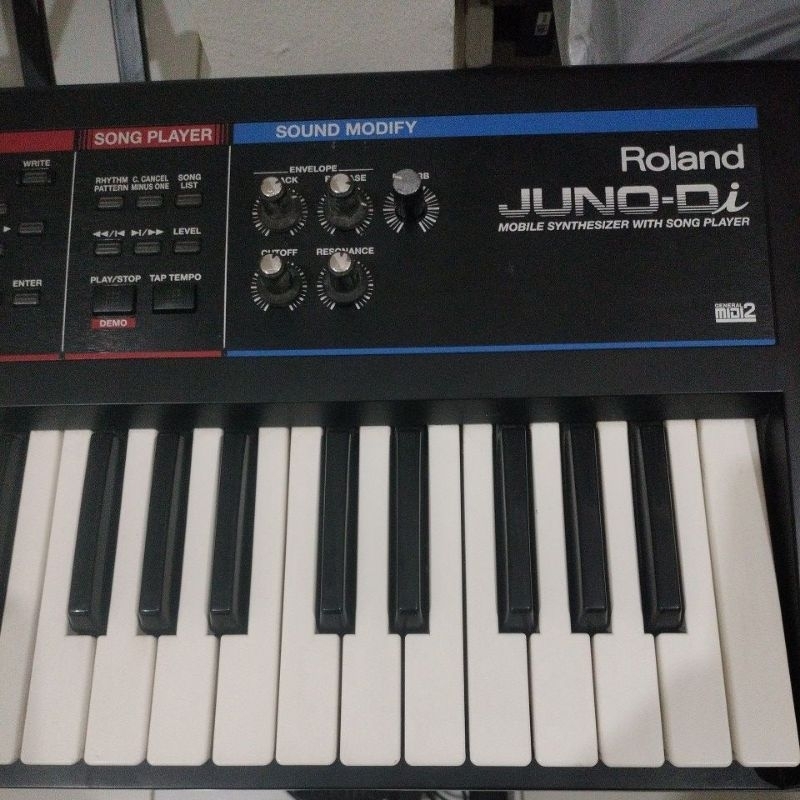 Jual Roland JUNO DI Kondisi Mulus Keyboard Synthesizer Anak Band | Shopee Indonesia