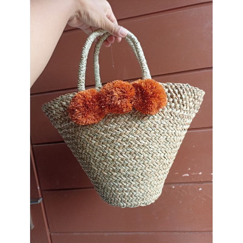 Jual tas pompom / tas anyaman mendong / tas bohemian / tas etnik / tas ...