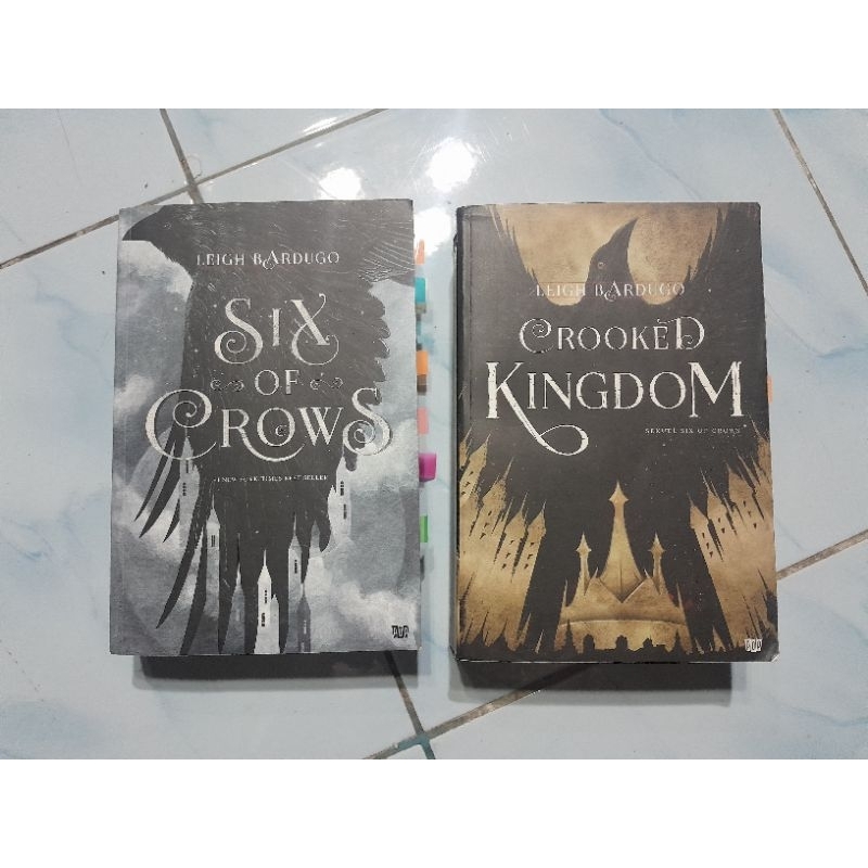 Jual (BOOKED) NOVEL SIX OF CROWS & CROOKED KINGDOM LEIGH BARDUGO ...