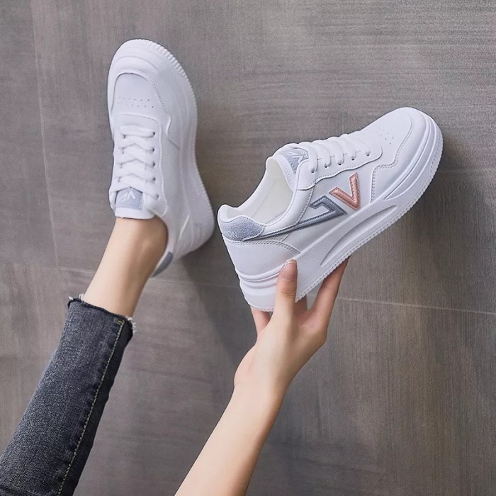 Jual Sepatu Wanita Kekinian Sneakers VL Casual Korean Style sepatu ...
