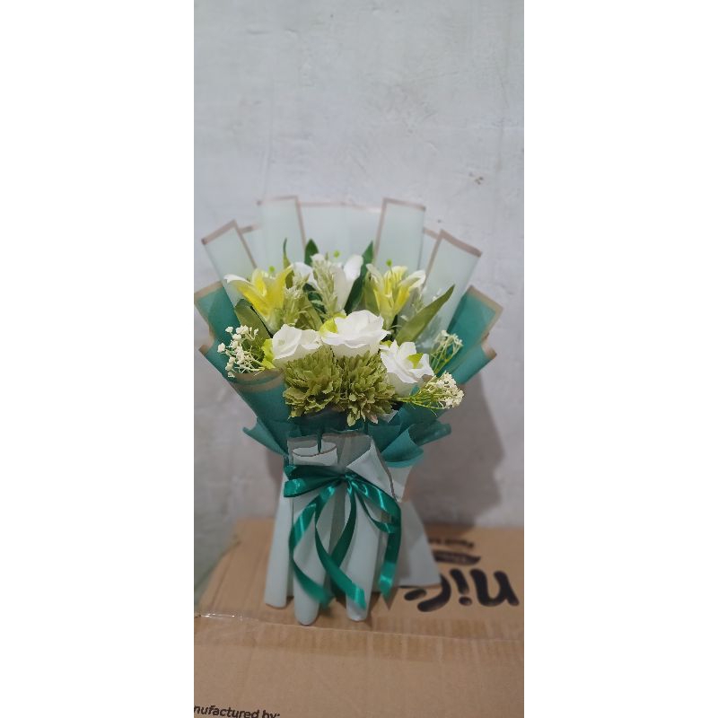 Jual Buket bunga Size M || Ready Stock || Bouquet bunga || bucket bunga ...