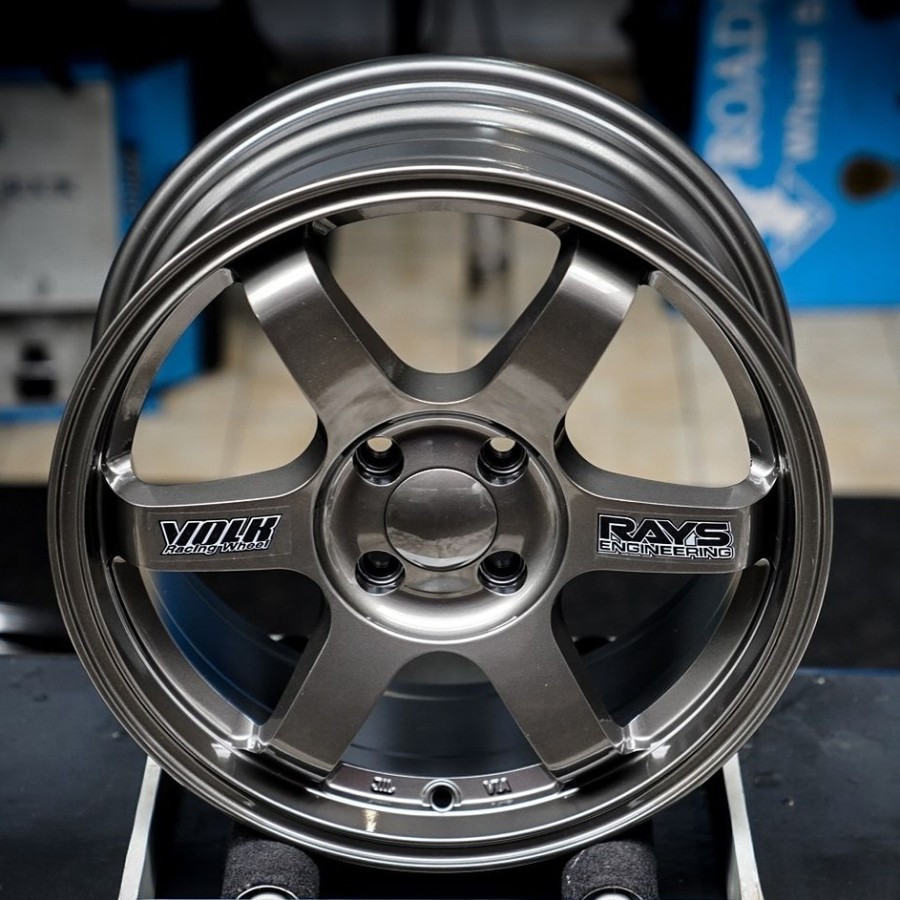 Jual velg mobil 16 VOLKRAYS TE37 R16 brio jazz city freed raize Rocky ...