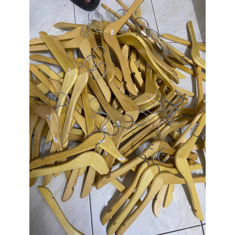 Jual hanger kayu 250pcs | Shopee Indonesia